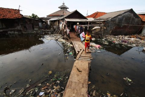 World Bank Analyses 2 out of 3 Indonesians in Poverty Line