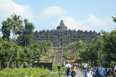 Indonesia Targets 17.6 Million Foreign Tourist Arrivals by 2026 ...